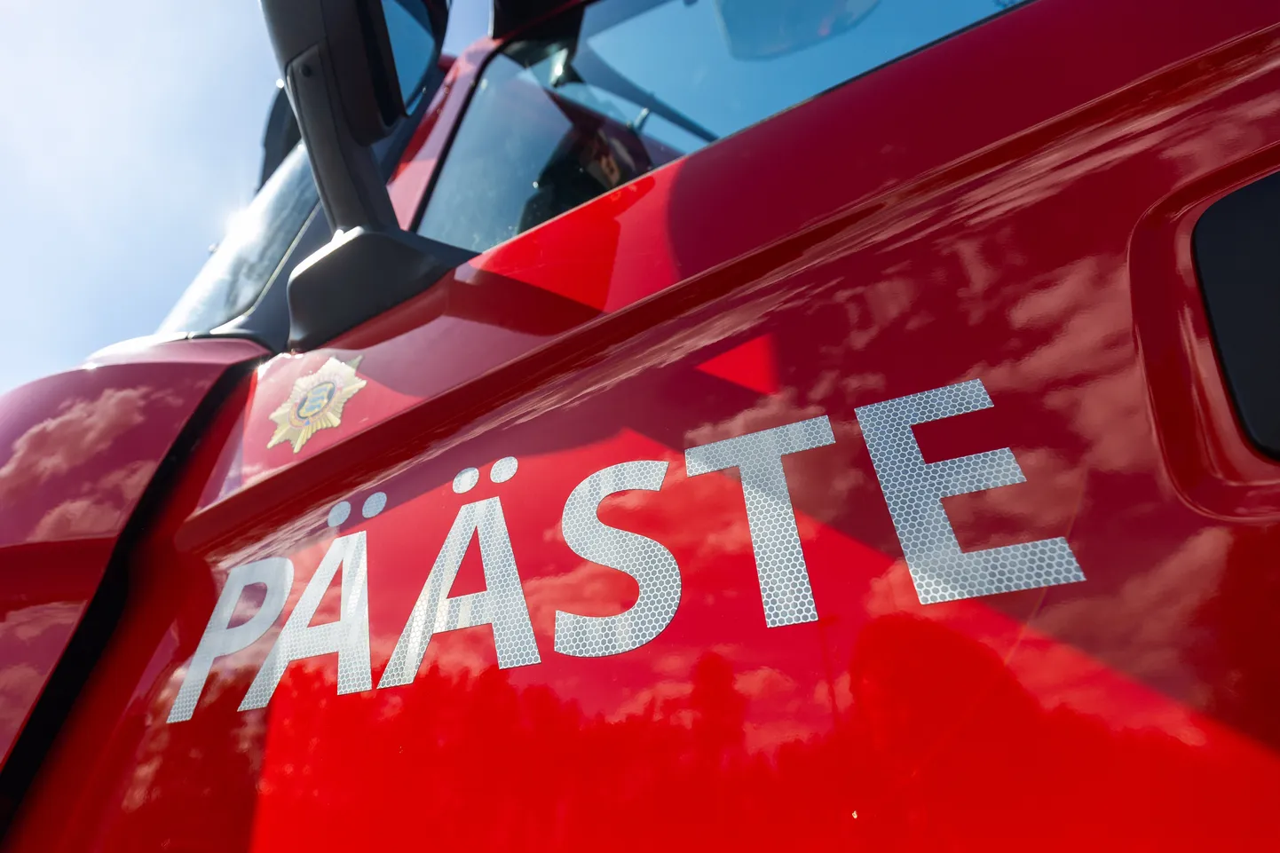 Miiduranna sadamas süttinud kalalaev on kustutatud