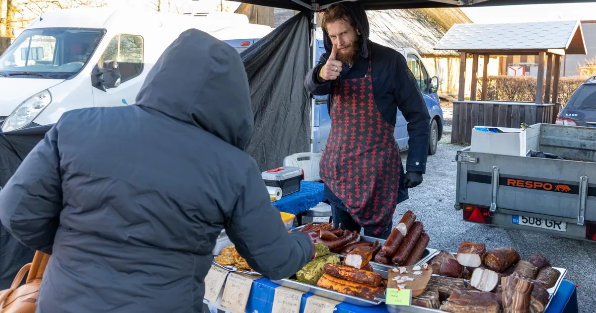 GALERII Karge ilm härmatas Abja-Paluoja sügislaadal käsitöökaupa ja ...