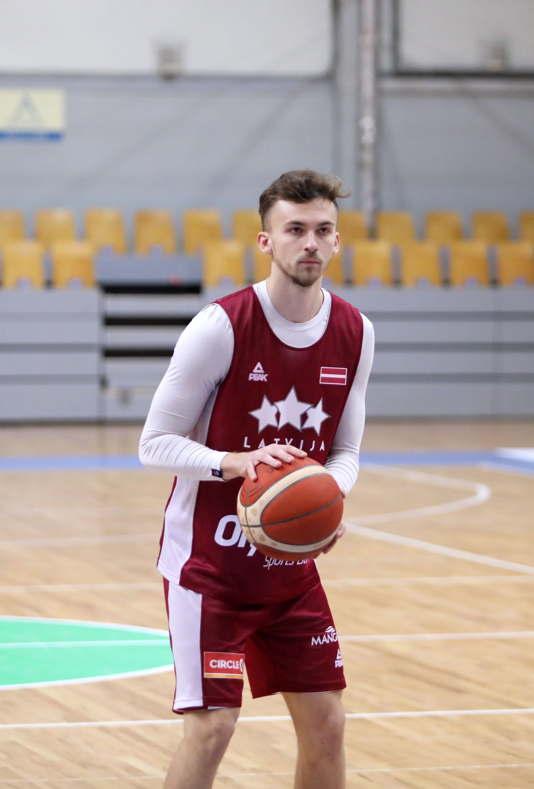 Zoriks nevarēs palīdzēt Latvijas izlasei spēlē pret Serbiju