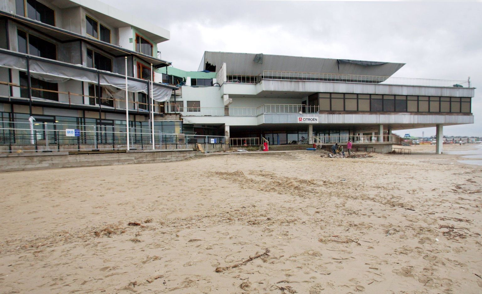 Elanikud tahtsid Pirita rannahoone ümber aeda ehitada - Tallinn ...