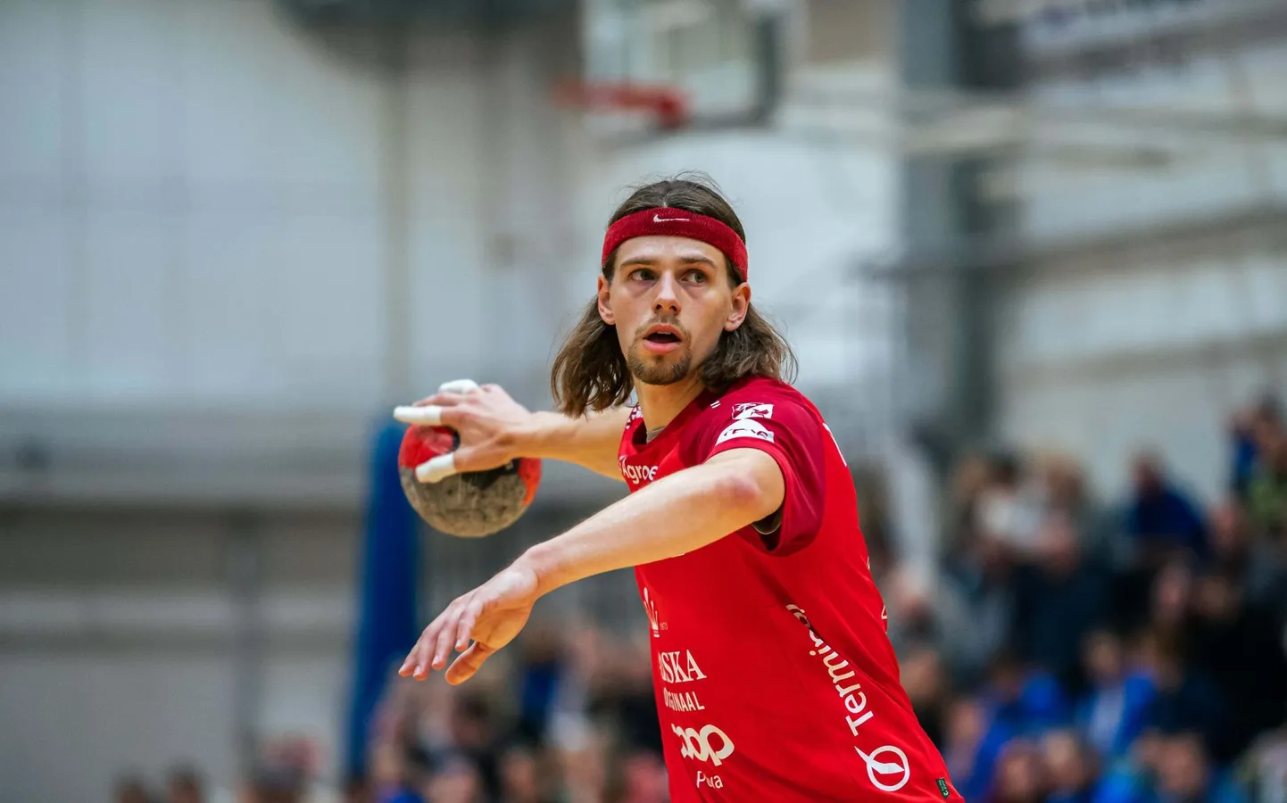 Serviti võttis võõrsil võidu