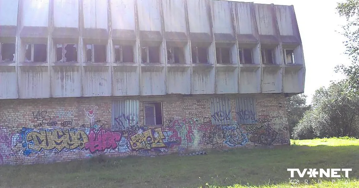 В Зиепниеккалнсе на месте "заброшки" построят торговый центр Rimi Aleja