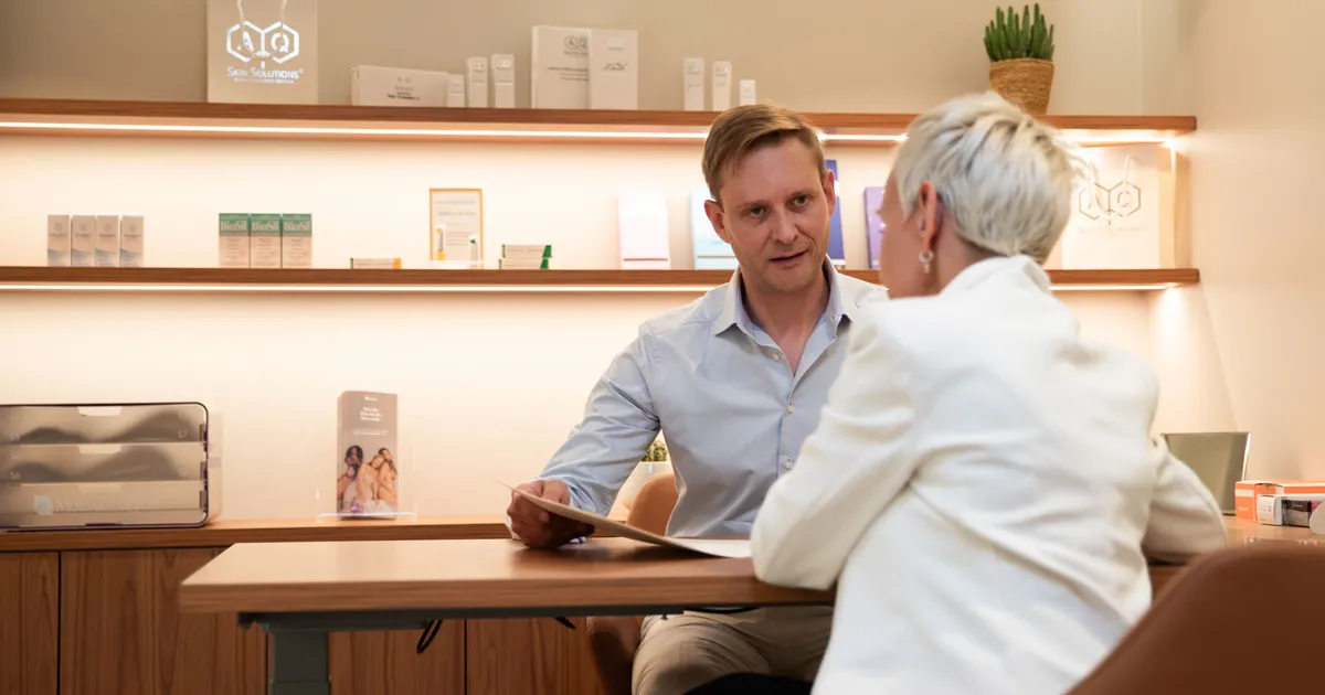 GALERII Kuulsuste ihukirurg Mart Eller avas Tallinnas uhke ilu- ja ...