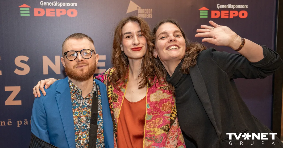 FOTO Svinīgi aizvadīta pasaules apceļotāja Kārļa Bardeļa dokumentālās ...