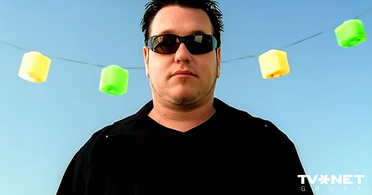 Dziesmas "All Star" izpildītājs Hārvels aknu mazspējas dēļ aizvada ...