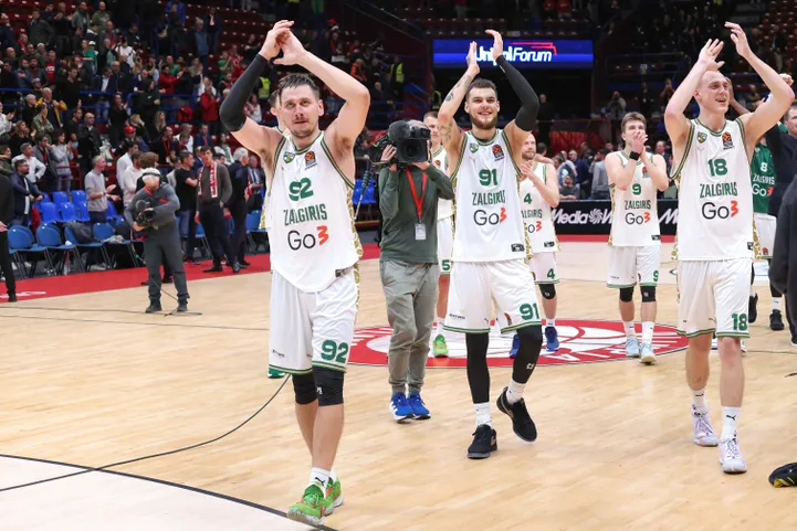 Žalgiris mängis kodus 20-punktilise edu peaaegu maha, kuid lõpetas ...